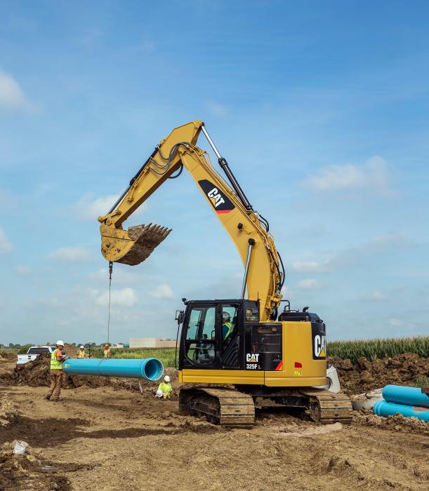 Compact-Radius Cat® 325F L Combines Powerful Digging and Lifting Forces ...