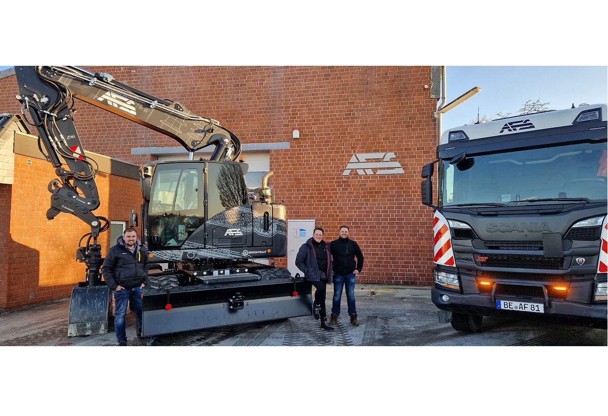 Zufriedene Partner: Marcel Bolich (Vertrieb ERWENTRAUT), Steven und ...