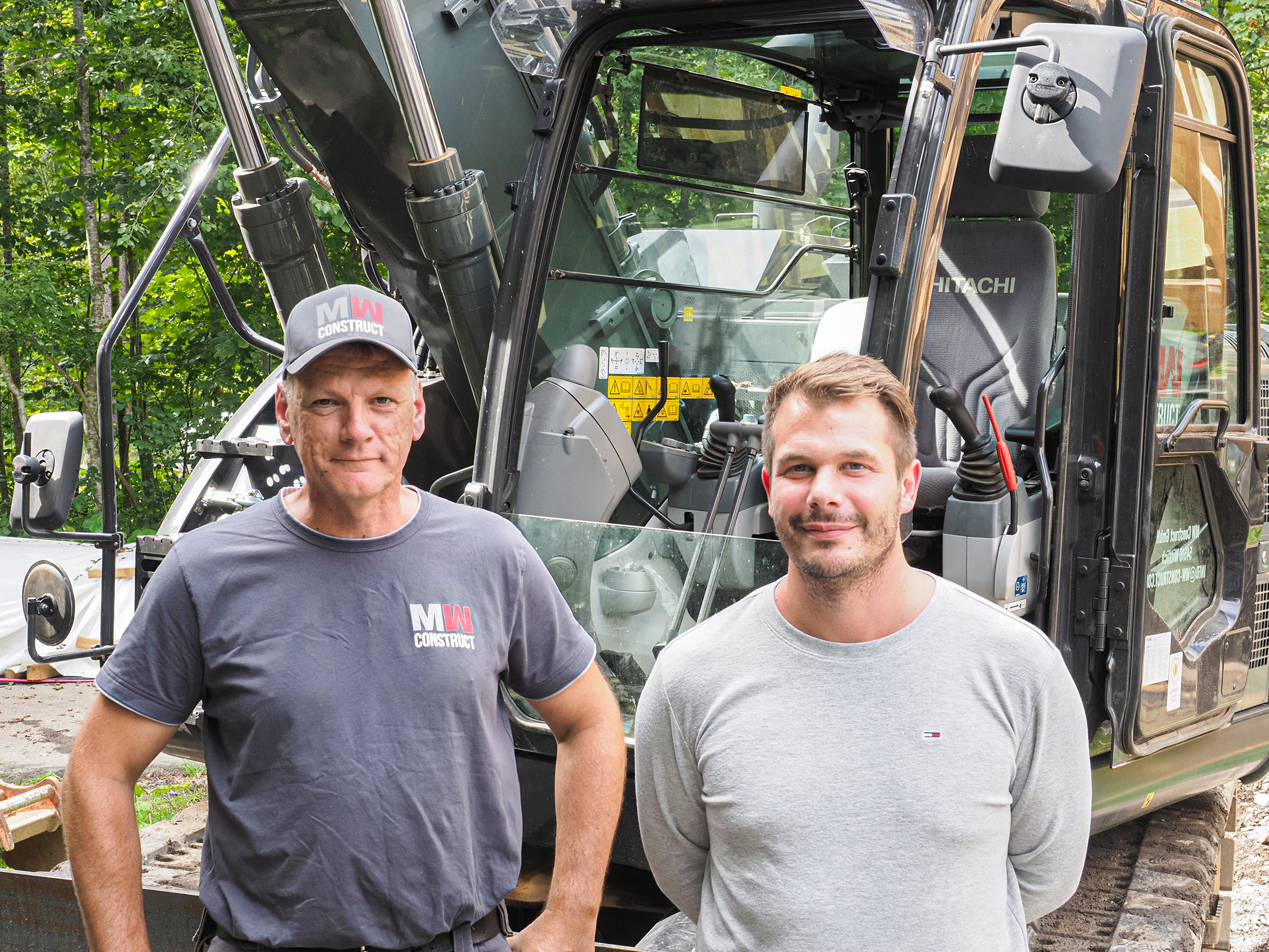 Kiesel-Fans: Baustellenleiter Bernd Schmitt (l.) und Firmenchef Markus ...