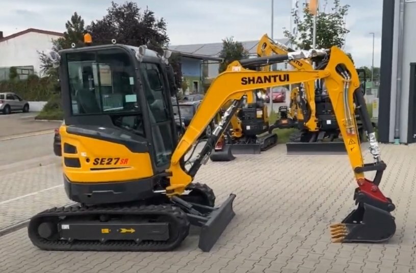 Shantui SE27 SR: Leistungsstarker 2,7-Tonnen-Minibagger für vielseitige ...