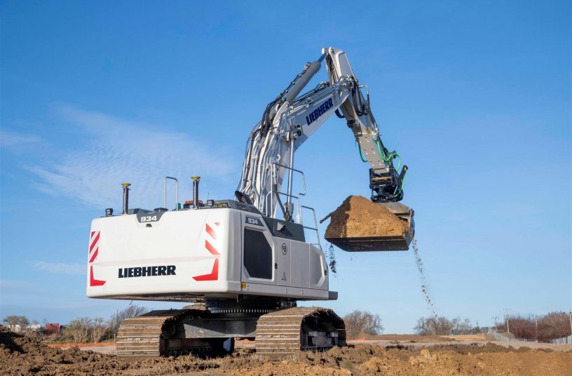 Weltneuheit in Großbritannien: Auslieferung des ersten Liebherr ...