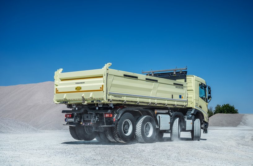 MEILLER Kippsattelanhänger MHPS 44/3N und MHKA 44/3N | LECTURA Press