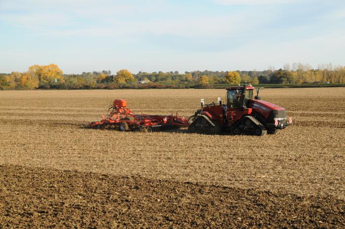 PERFORMER 6000-7000 Deep tine-disc cultivator | LECTURA Press