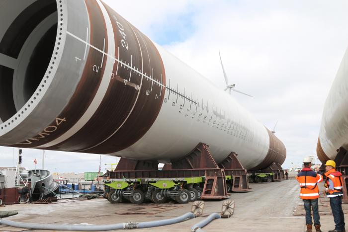 1300 tonnes – world´s largest monopole moved on self-propelled ...