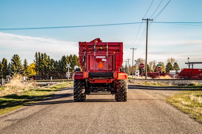 Spudnik Crop Cart: Multi-Use, Multi-Crop transloading Cart | LECTURA Press