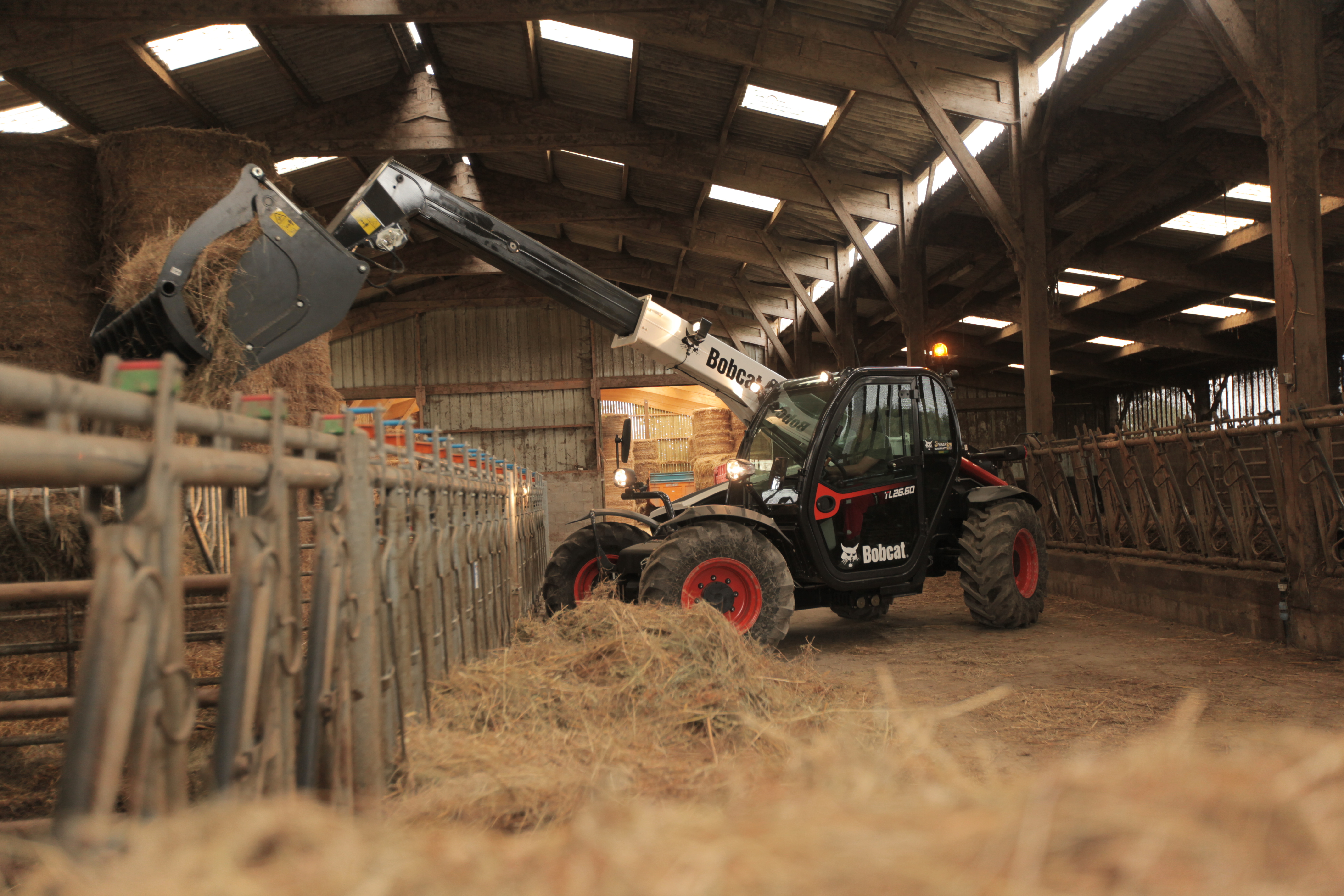 SIMA 2017: New Bobcat Range of Telescopic Loaders for Agriculture ...