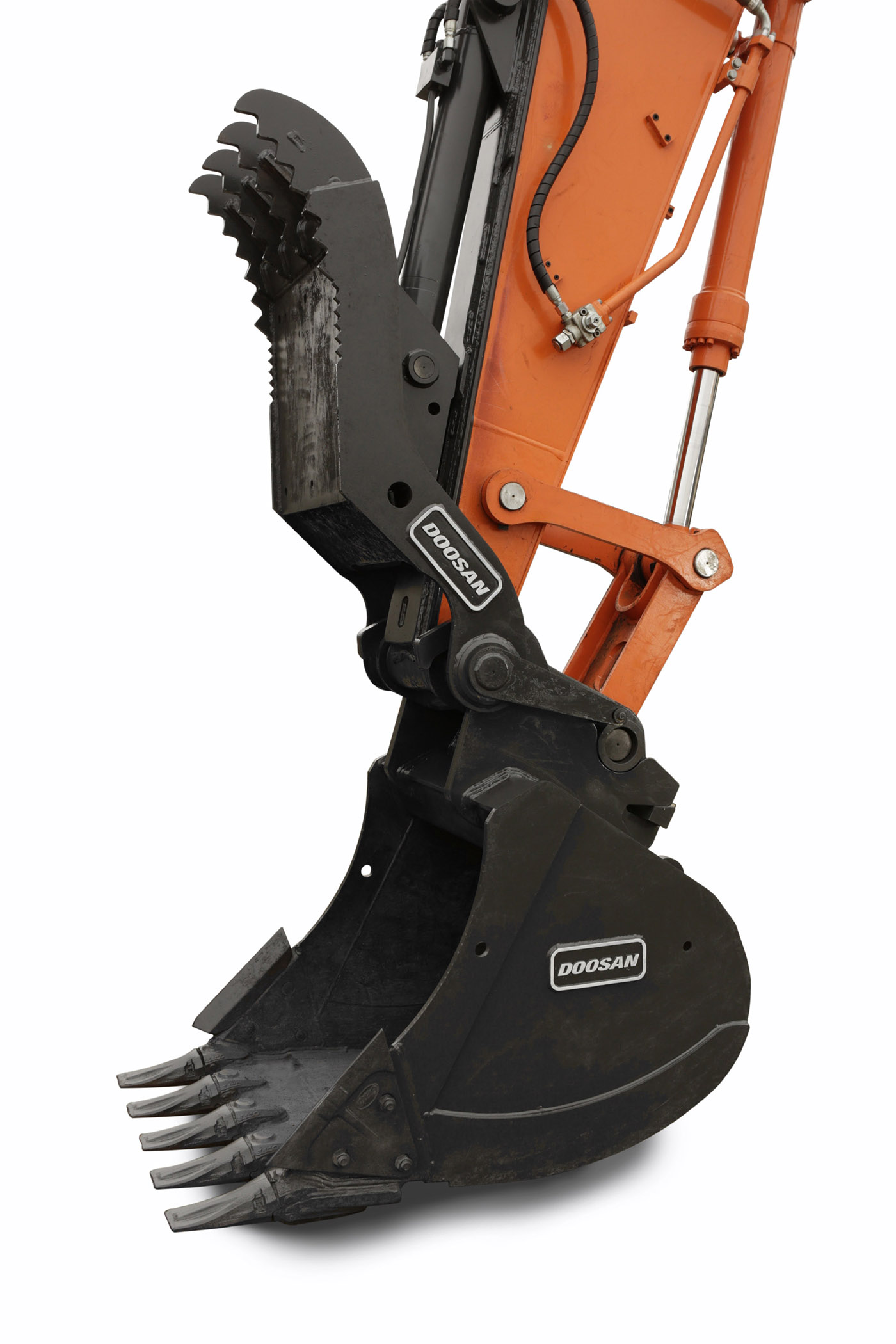 New wedge lock thumbs expand Doosan attachment offering, increase ...