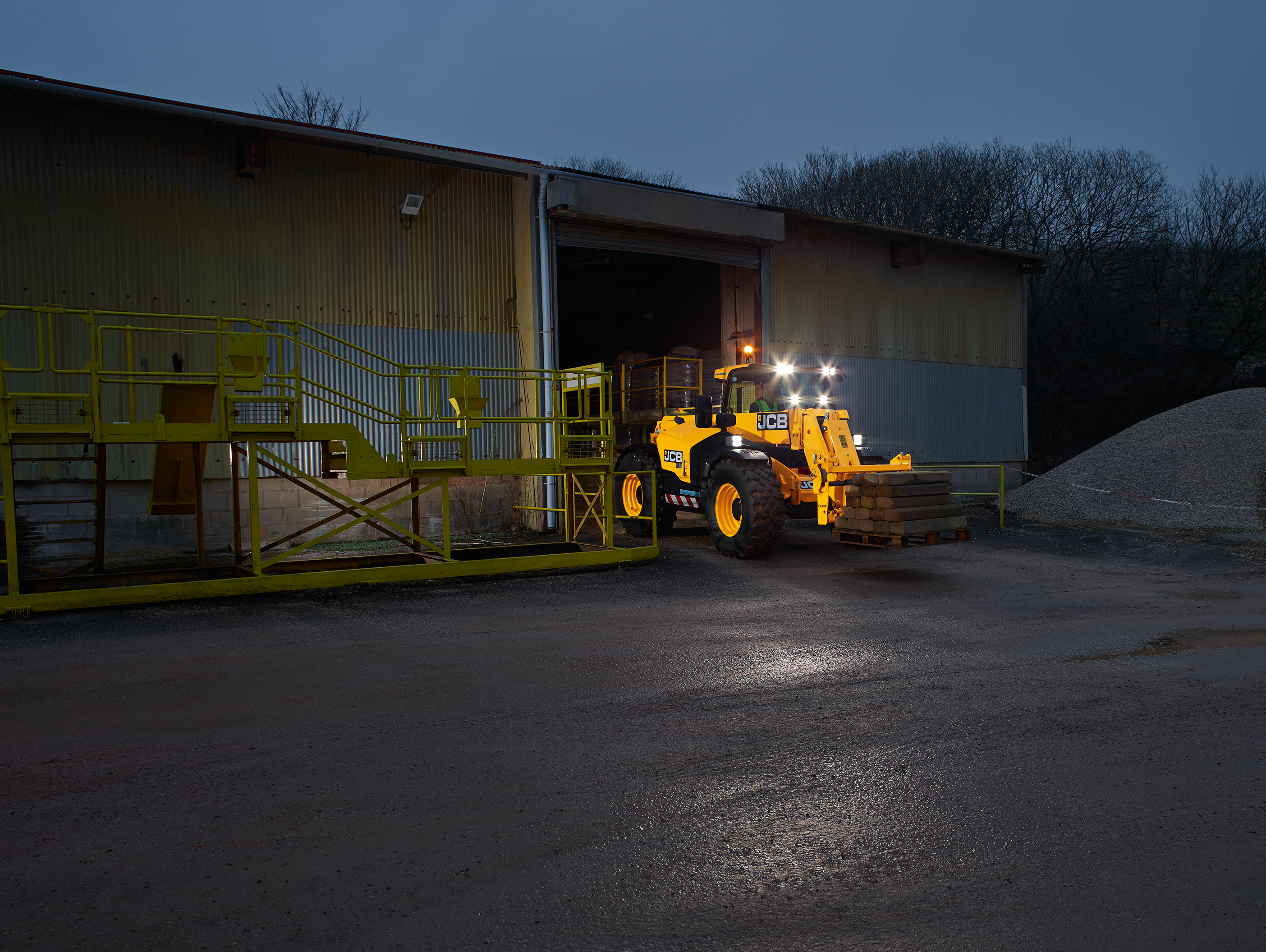 Innovative DualTech transmission for Industrial Loadalls | LECTURA Press