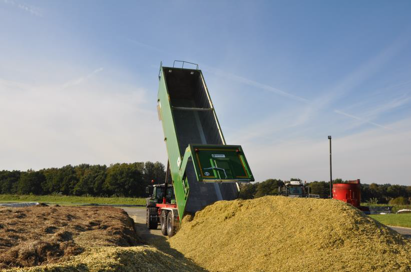 agroliner TransMaxx - centre pivot trailer with drawbar load transfer ...